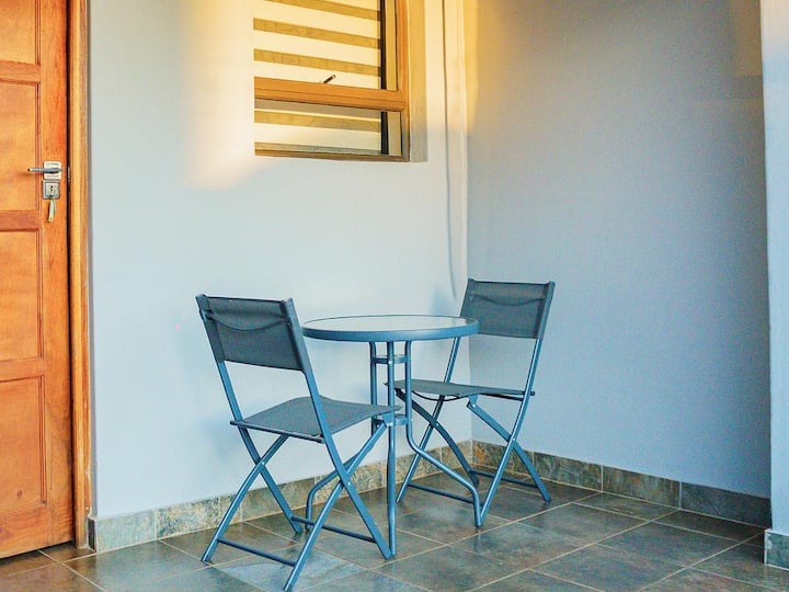 Gee Heights - Classic Queen Room - Thabazimbi