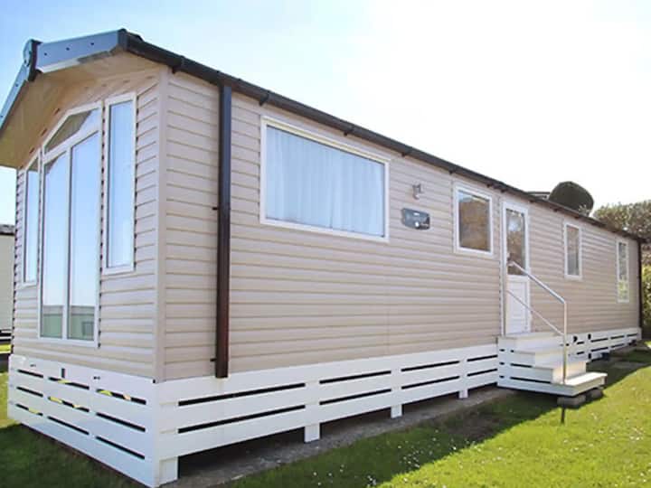 1. Swanage Supreme 3 Bedroom Caravan - Swanage