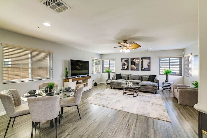 Explore Socal: Family-friendly Home In Fontana! - Fontana, CA