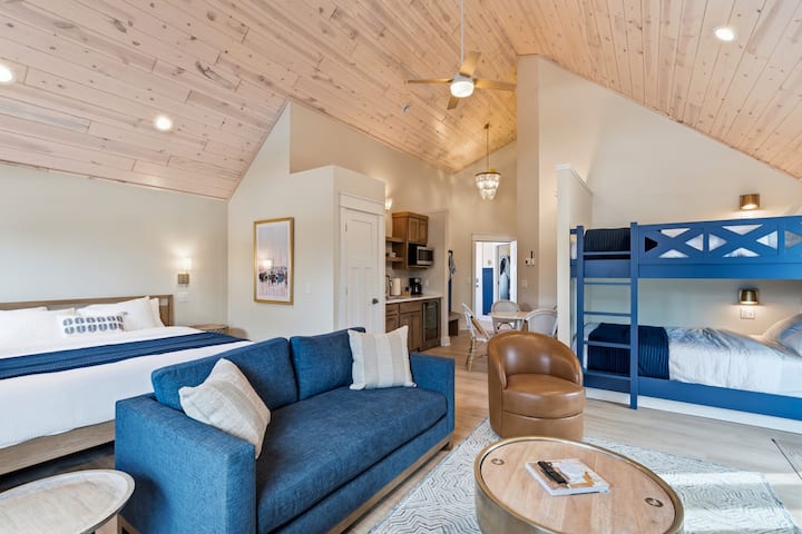 Lakefront Family Suite Sleeps 6 - Grand Casino Mille Lacs