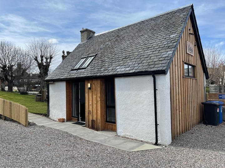 Cosy Highland Getaway For Two - Grantown-on-Spey