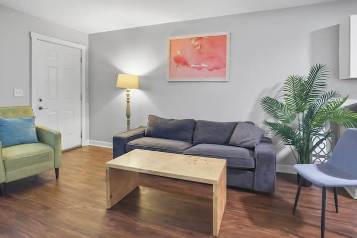 Park Circle Apartment, Walkable And Safe - 노스 찰스턴