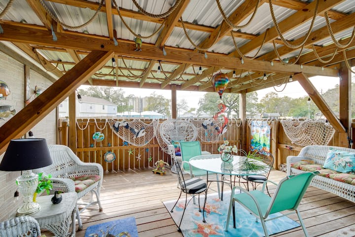 Stroll To Beach! 3br Gulfport Escape, Pool Access - Biloxi, MS