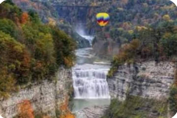 Family & Wellness Retreat • Sleeps 8 • Next To Rgh - Rochester, NY