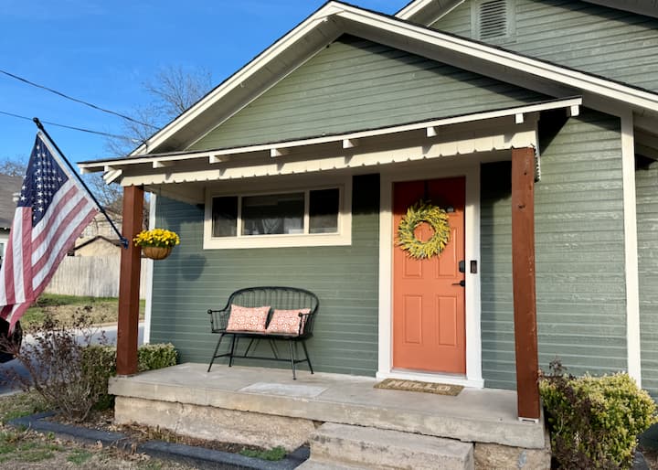 The Holman House- 3 Blocks From Decatur Courthouse - Decatur, TX