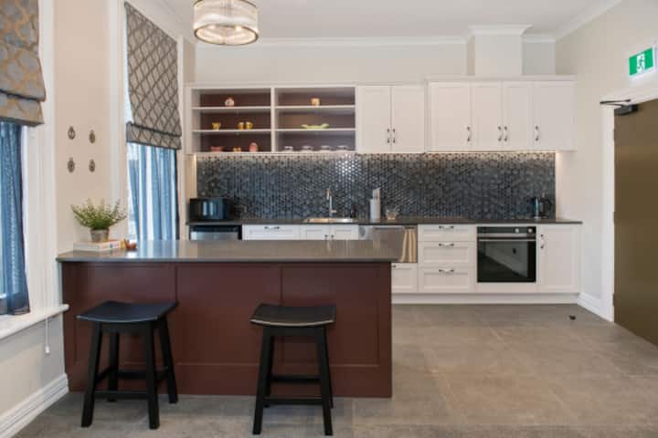 Le Cren Apartment - The Empire Hotel - 提馬魯