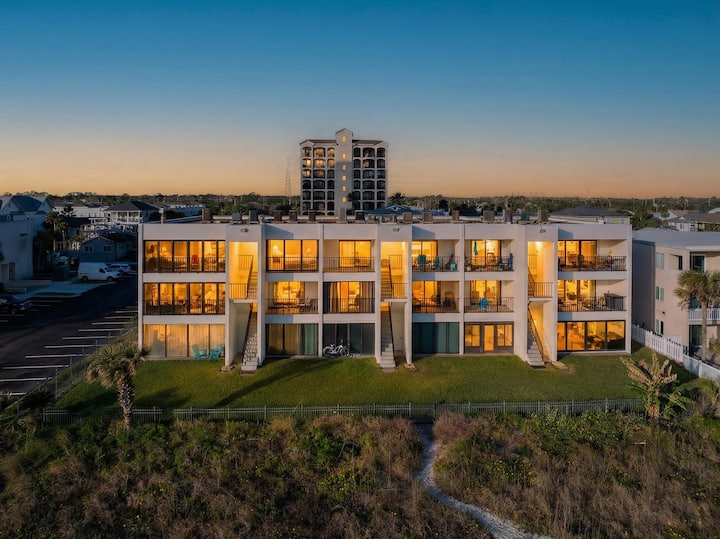 The Shoreline Escape - Jacksonville Beach, FL