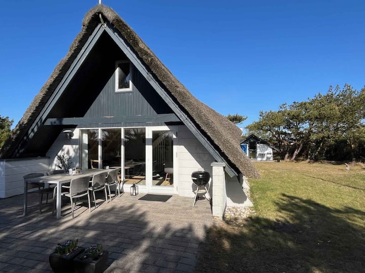 Charming Summer House With A Lovely Large Terrace - Hvide Sande