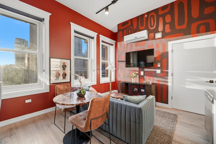 Plymouth Collection: 2bd High Floor W/ Gym,rooftop - Chicago