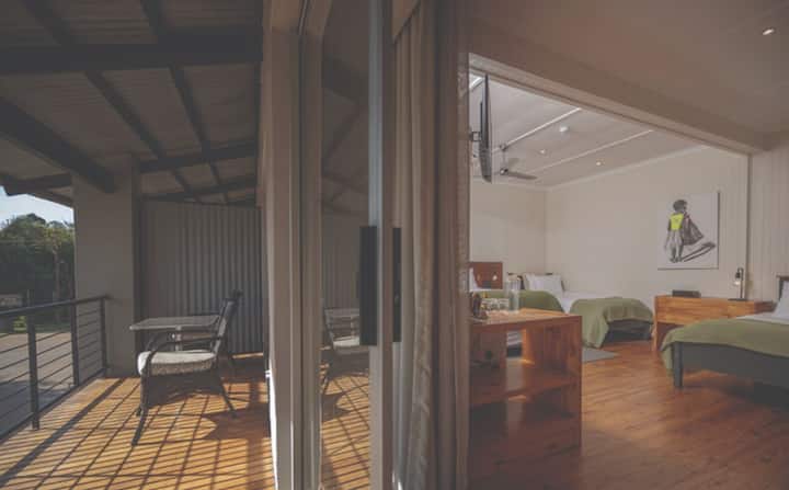 Family Artist Room (2 Adults And 2 Children) - Graskop