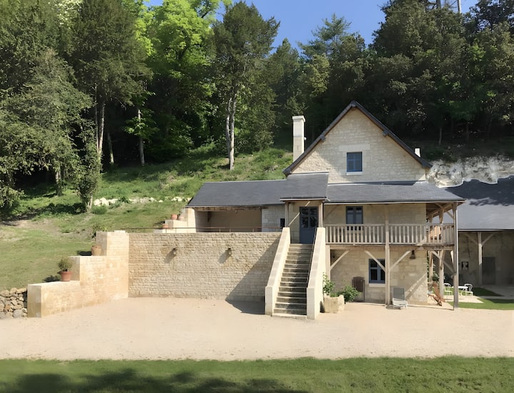 Le Trianon Isabelle De Maillé - - Chinon