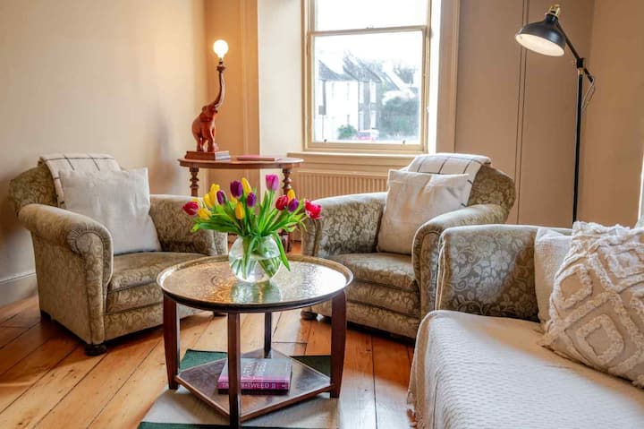 Mackenzie House - Kirkcudbright