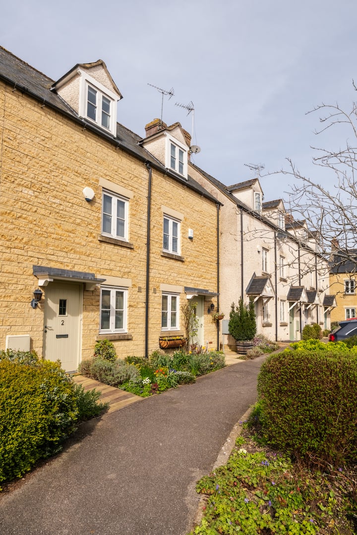Beautiful Two Bedroom Home Near Cirencester - Cirencester