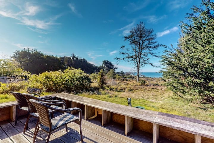 Panoramic Sanctuary With Private Hot Tub - Sea Ranch, CA