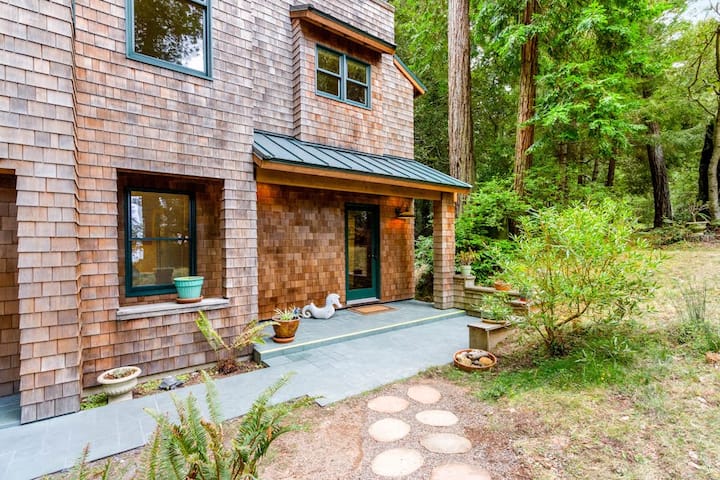 Panoramic Haven, Dogs Welcome - Sea Ranch, CA