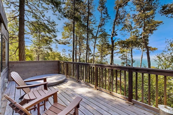 Historic Forested Cabin Retreat - Sea Ranch, CA