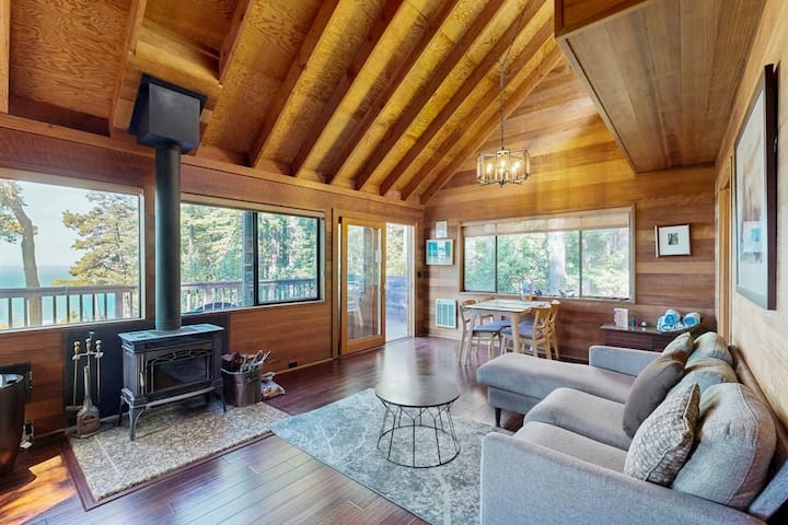 Historic Forested Cabin Retreat - Sea Ranch, CA
