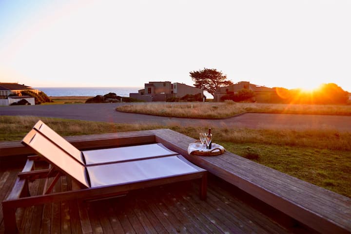 Blufftop Retreat With Private Hot Tub - Gualala, CA