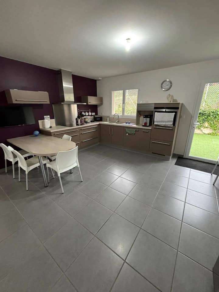 Maison à Vernoux-en-vivarais - Lamastre