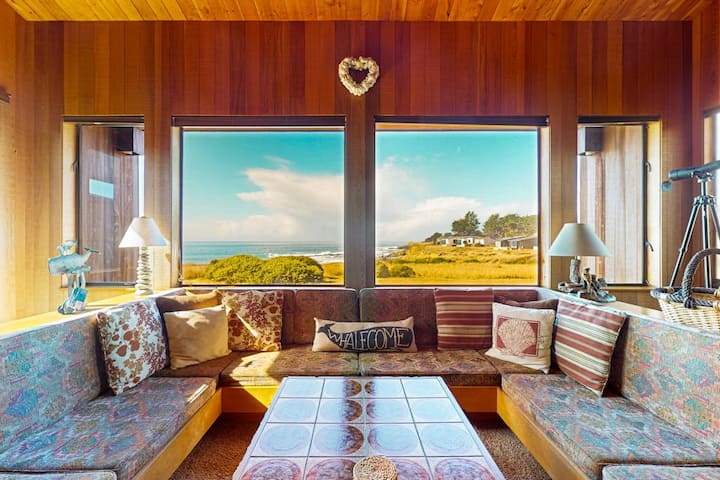 Beachfront Getaway Near Shell Beach - Sea Ranch, CA