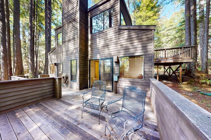 Cozy Forested Retreat - Sea Ranch, CA