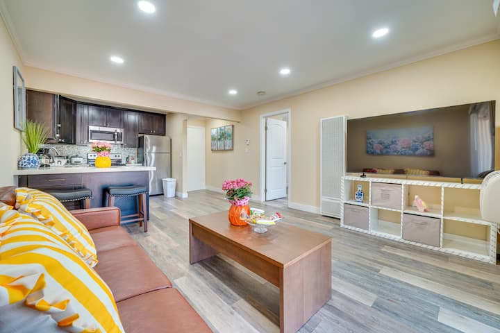 1 Block To Dtwn Pleasanton: Condo W/ Pool Access - Pleasanton, CA