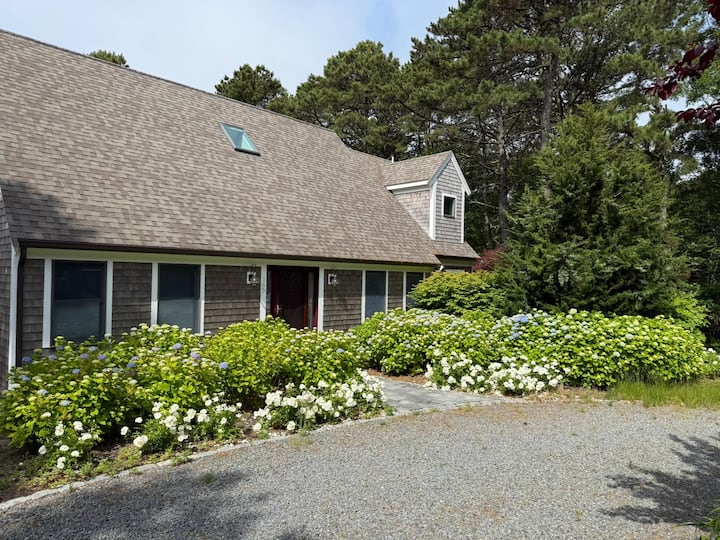 Recently Renovated Sprawling Home 2424 - Wellfleet, MA