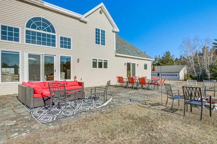 Acadia Adventure Base: 4,500-sq-ft Group Getaway - Maine