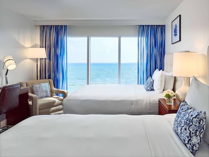 Coastal Comfort With Pool & Beach Nearby - Fort Lauderdale, FL