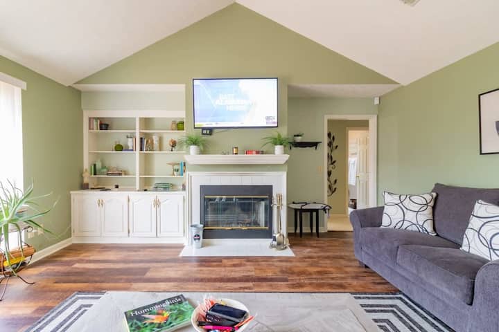 1 Mile To Flat Rock Park! Sweet Southern Ranch - Columbus, GA