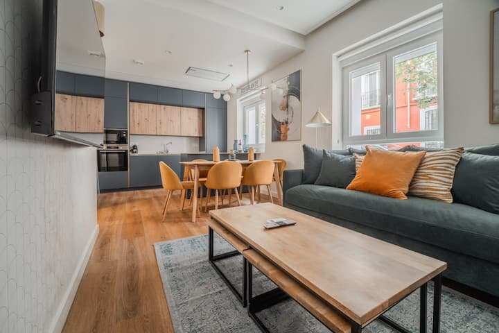 Modern & Bright -2bdrs 2baths-nuevos Ministerios - Madrid