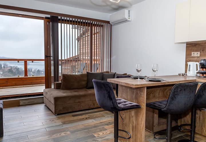 2br Apartment With Sea View, Garden Palace Balchik - Balchik