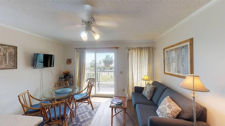 Affordable Oceanfront Condo With Private Pier Acce - Isle of Palms, SC