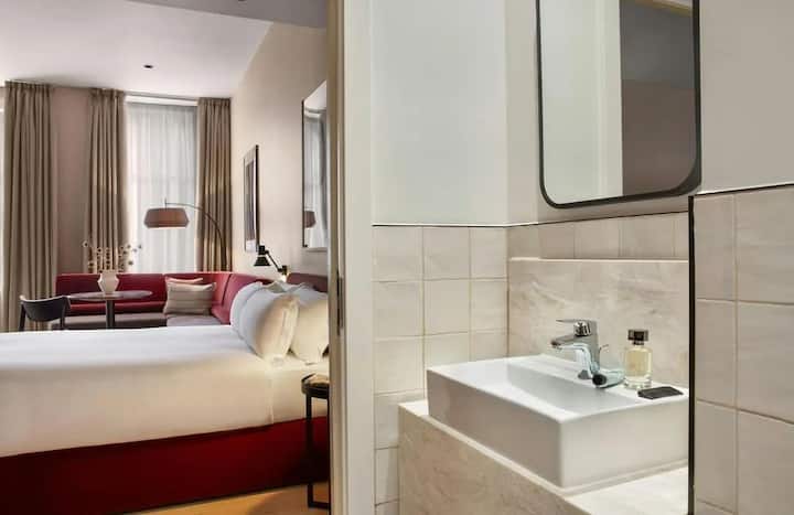 Vcity Suites- Standard Studio - Glasgow