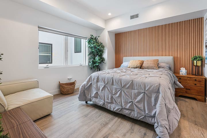 New Townhouse | Sdsu | La Mesa Village | Hikes - La Mesa, CA