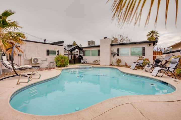 Cozy Vegas Casita W Pool & Hot Tub Access! - Las Vegas