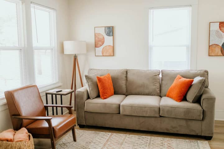 Route 50 Retreat - A&b - Rocky Fork Lake, OH