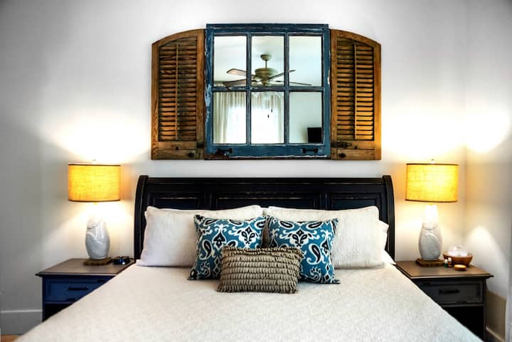 Girod Suite At Blue Heron An Old Mandeville Stay - Mandeville, LA