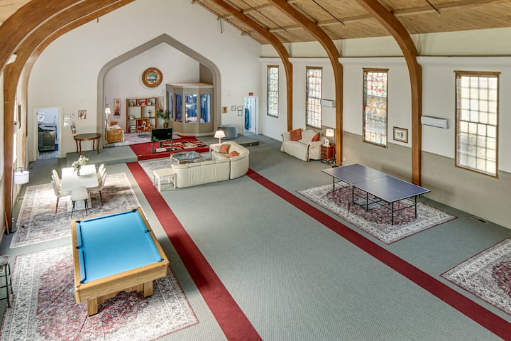 Walk To Clear Lake! Converted Church W/ Game Room - Lakeport, CA