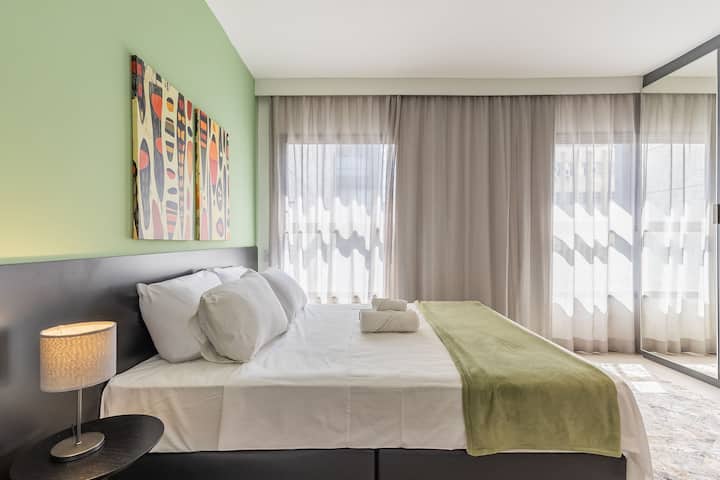 Apê Tudo A Pé 13º Andar Com Ar Condicionado - Brazil