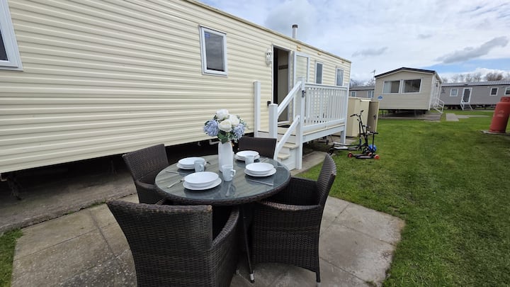 3br Chestnut Grove Family Caravan Wifi, Tv & Pool - Brean