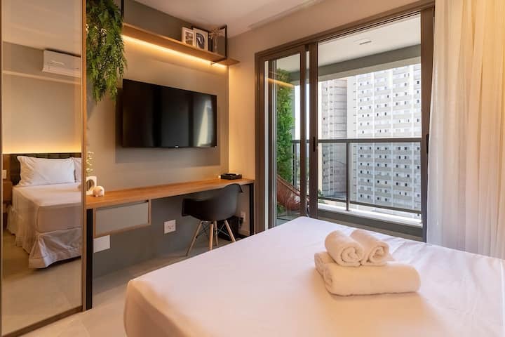 27m² | Decorated Balcony | Across The Subway - Brazil