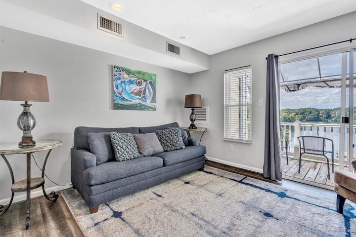 1br Lakefront | Balcony | Pool | Tennis | Views - Smith Mountain Lake, VA