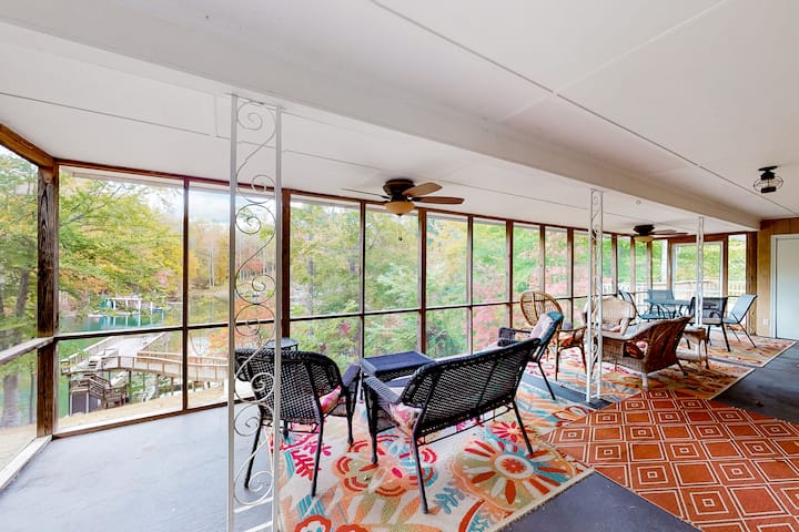 A Quiet Cove - 3br Lakefront Smith Mountain Lake - 스미스 마운틴 호