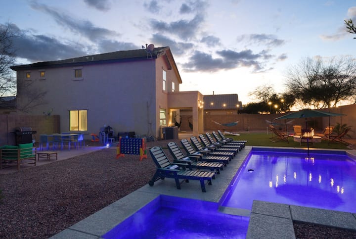 Glow & Go | Heated Pool, Spa, Mini Golf, Fire Pit - Casa Grande