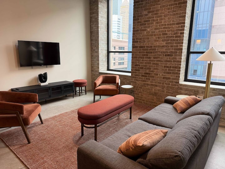 Roami At Century Plaza | Convention Center | 3br - Minneapolis, MN