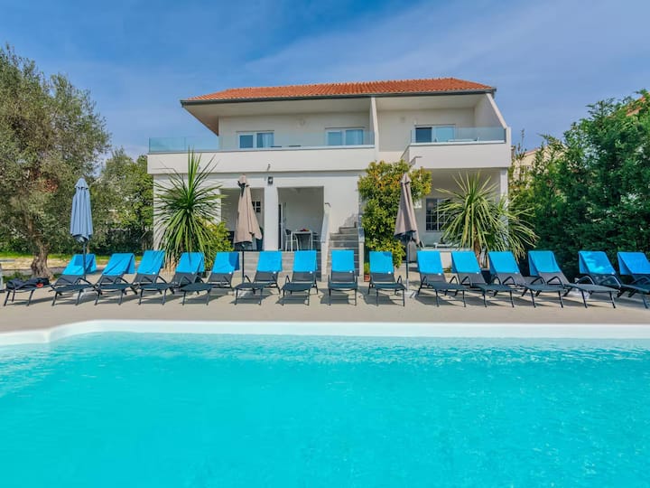 Appartement Villa Moderne à Zadar - Sukošan