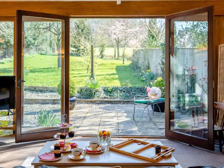 2 Bed In Wells (Oc-46310) - Shepton Mallet