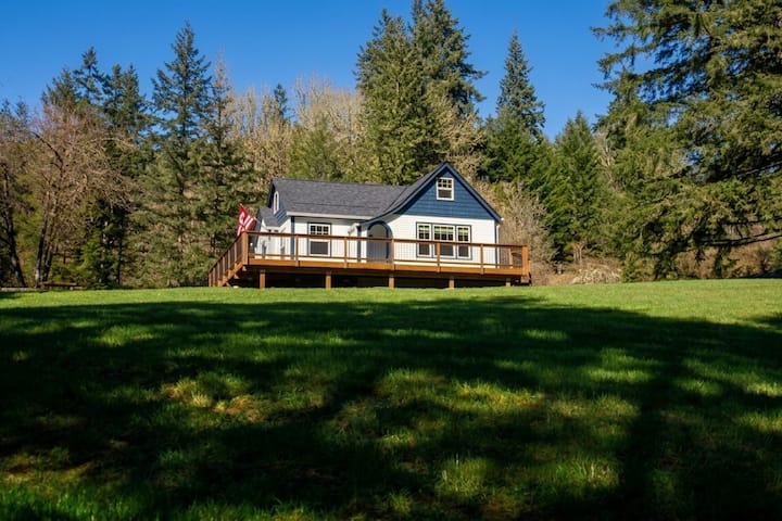 Retreat Near Lewis River | Dog-friendly Adventures - Paradise Point State Park, Ridgefield