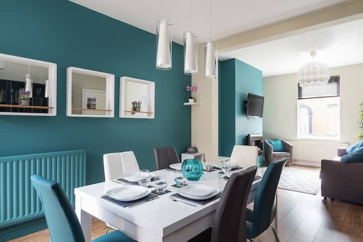 3-bed Home, Sleeps 6, 2 Bathrooms - Bishop Auckland